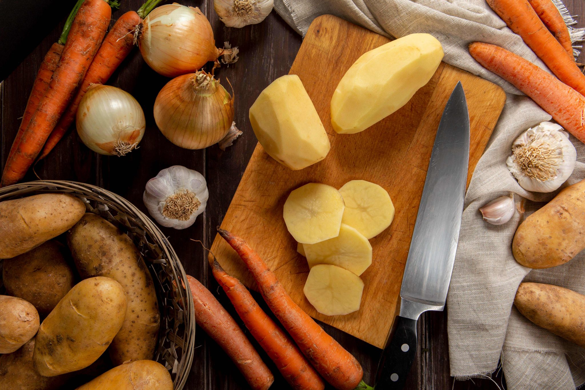 5 Ways to Recycle Fruit and Vegetable Peels | TreeDots